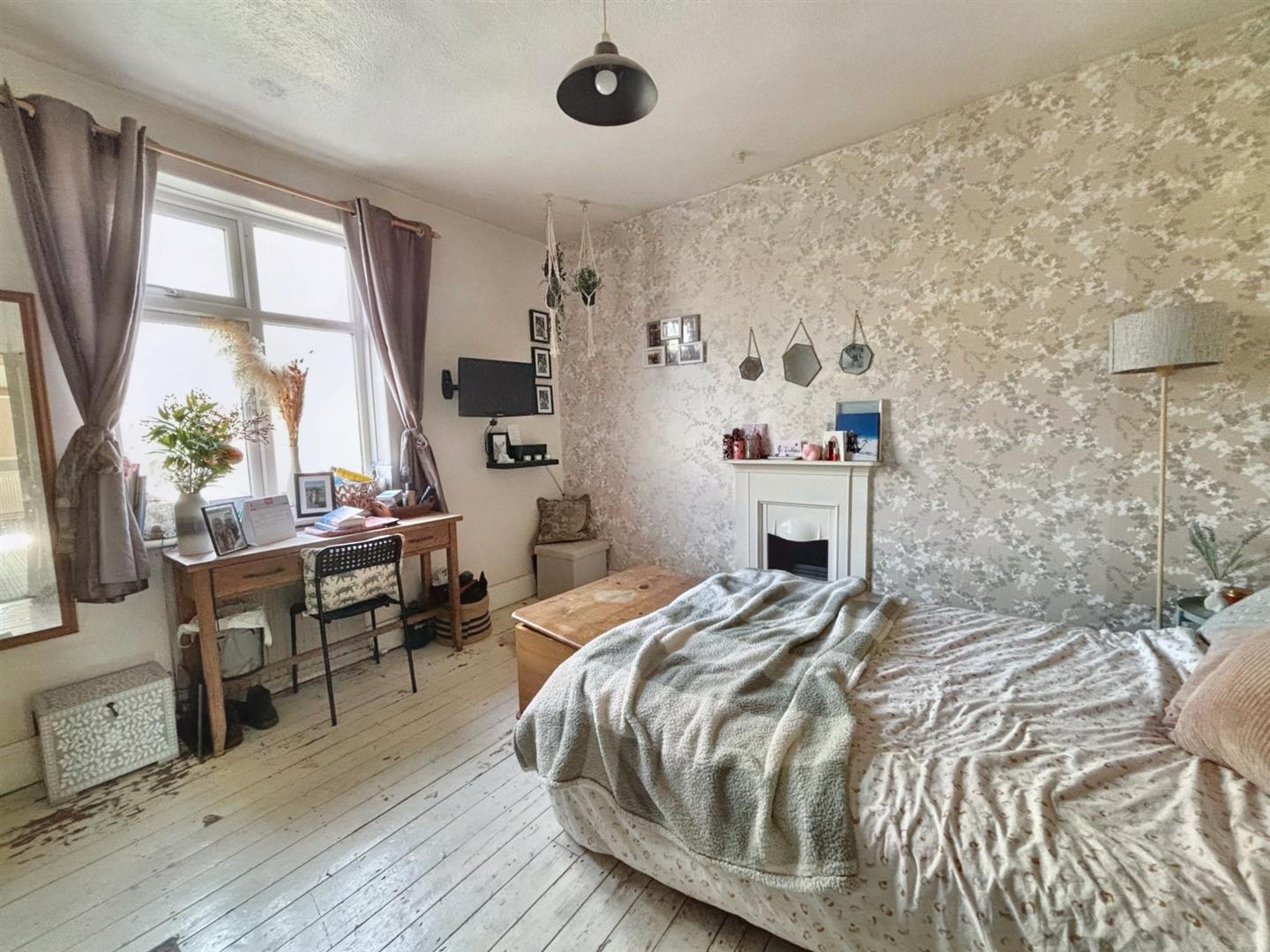 Property Details for Brodrick Road, Eastbourne - Town Property Estate ...